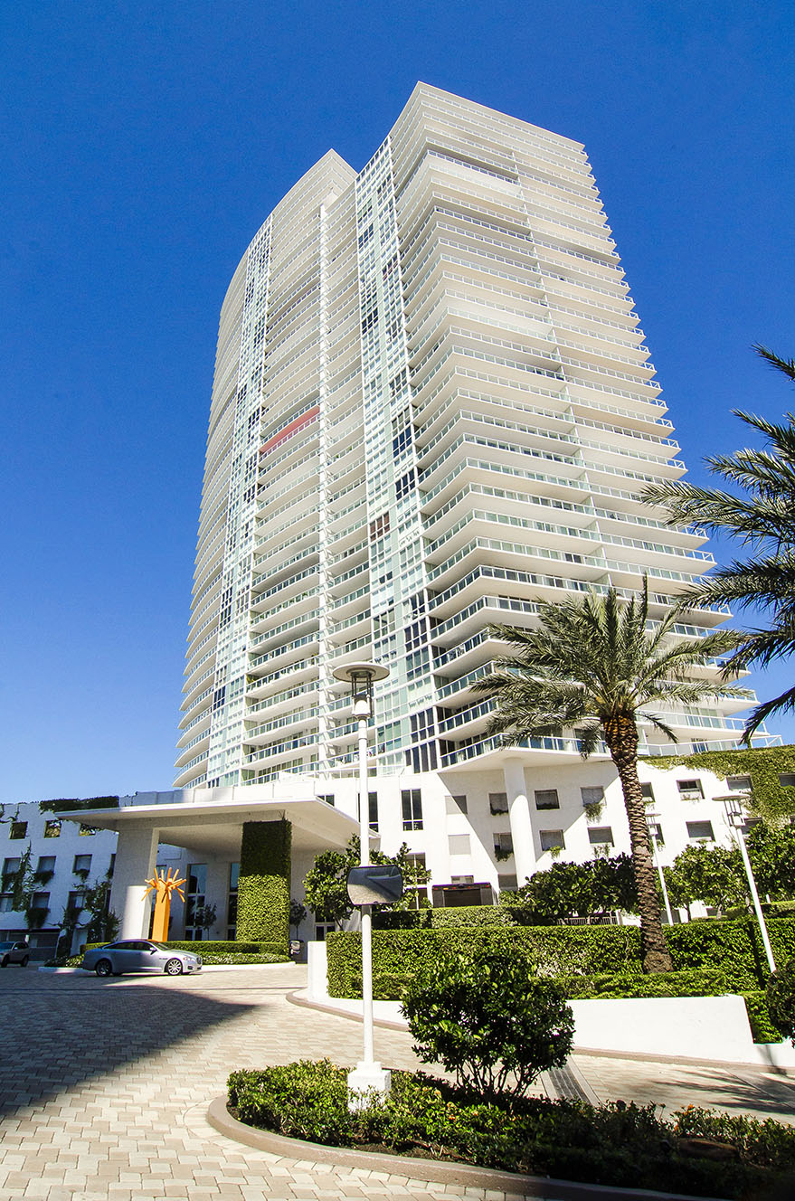Icon South Beach 450 Alton Road, Miami Beach - Condos For Sale