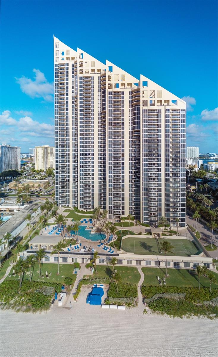 Pinnacle - 17555 Collins Ave, Sunny Isles Beach - Condos for Sale